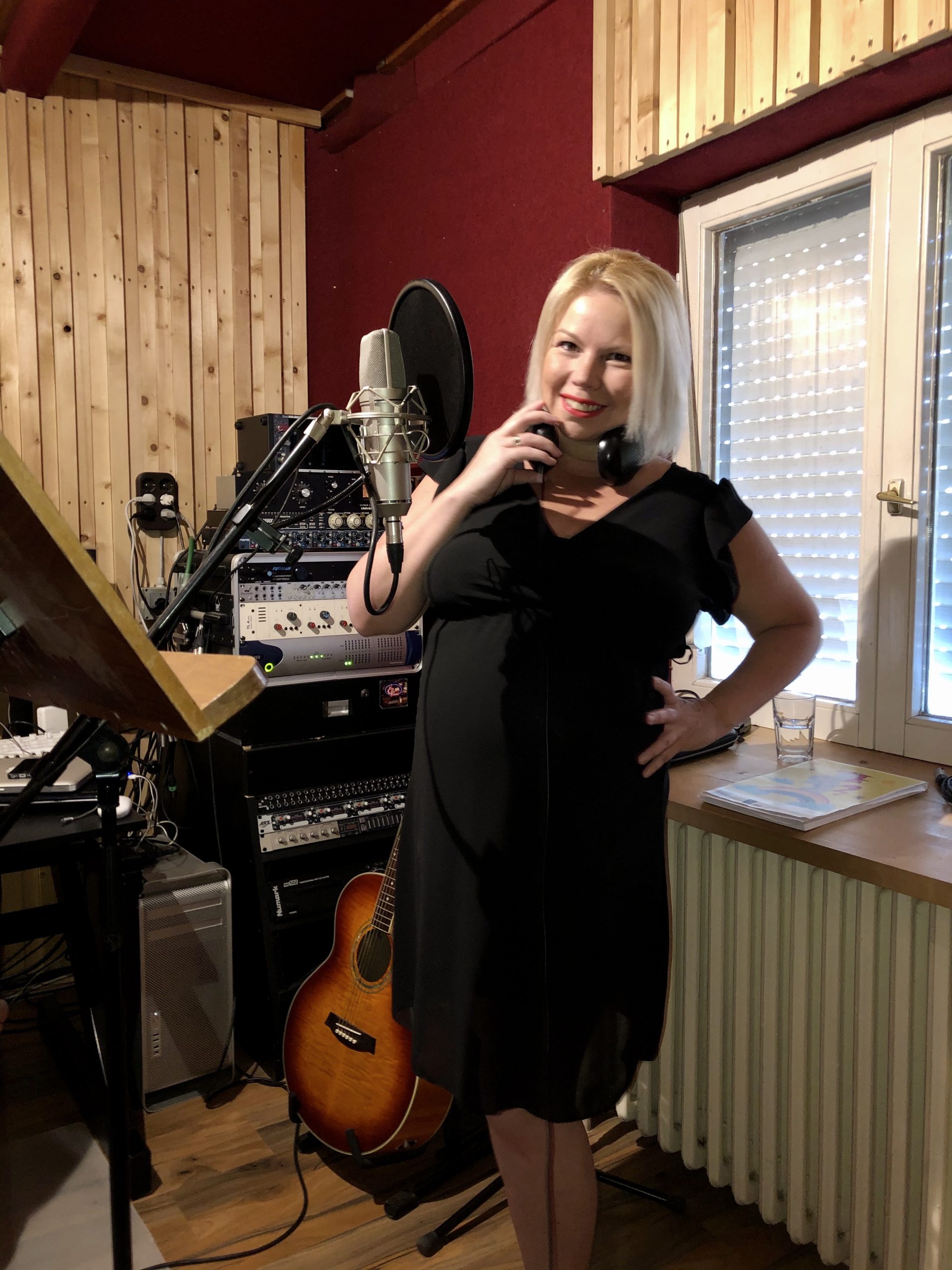 Megszületett Pintér Timi és Ruha Tomi kisfia, Tomika - Hatalmas ...